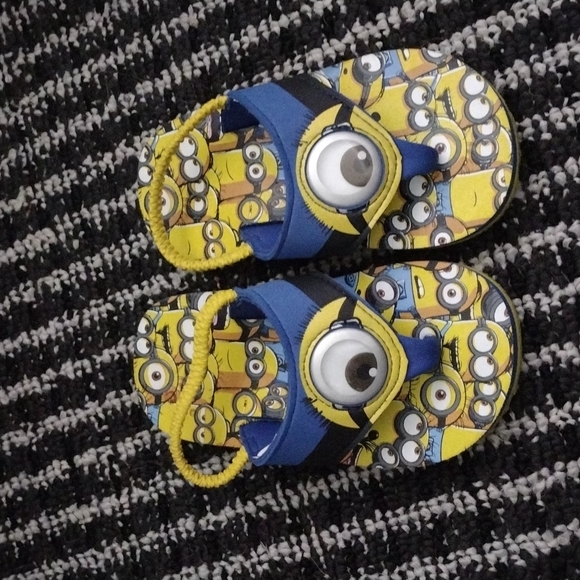 Minion | Shoes | Minions Sandals Eyeball Moves When Walking Sooo Cute ...